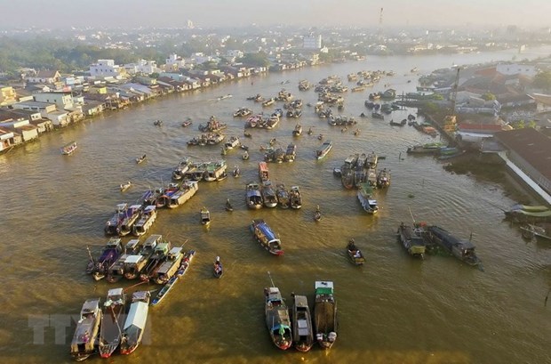 https://vietexplorer.com - River-borne tourism a typical product in Can ...