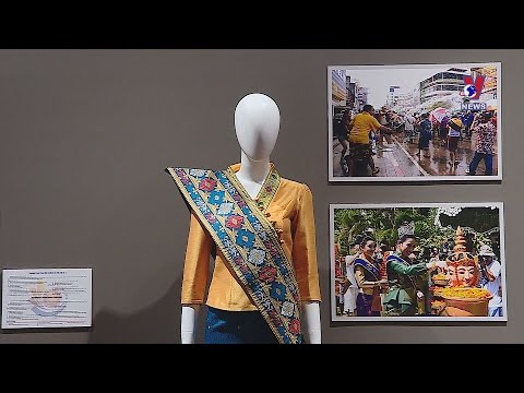 https://vietexplorer.com - Exhibition of ASEAN traditional costumes ...